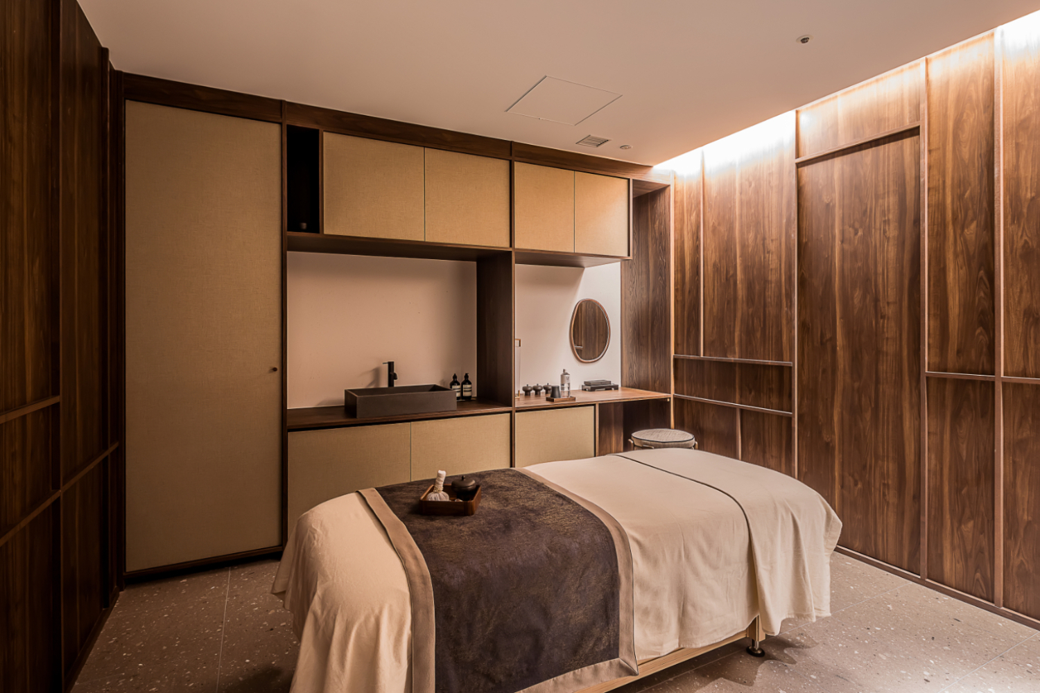 MUWA NISEKO: Ski-in, Ski-out Condo Hotel | Niseko Real Estate